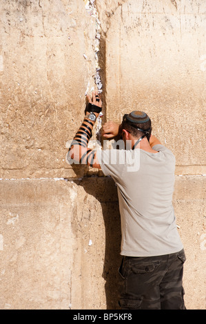 Jewish man wearing kippah in Hebrew or yarmulke (cloth cap ...
