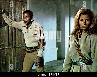 100 RIFLES 1969 20th Century Fox film with Raquel Welch Stock Photo - Alamy