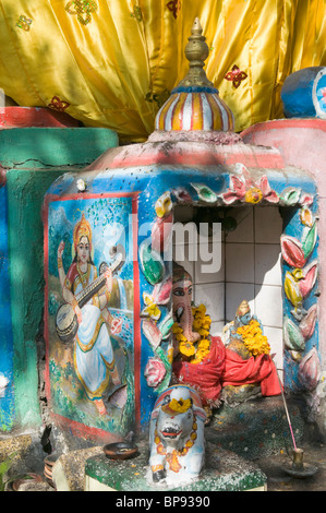 Hindu temple in Yangon, Myanmar Stock Photo - Alamy
