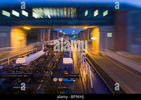 Anderten or Hindenburg lock, Mittelland canal, industrial monument ...