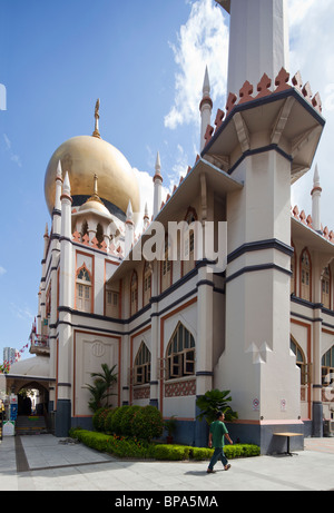 Prayer Hall of the Masjid Sultan Mosque in Singapore Stock Photo - Alamy