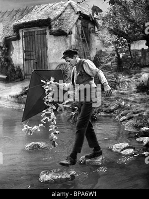 HANS CHRISTIAN ANDERSEN, Danny Kaye, 1952 Stock Photo - Alamy