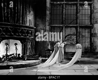 GERALDINE DVORAK, CORNELIA THAW, DOROTHY TREE, DRACULA, 1931 Stock ...
