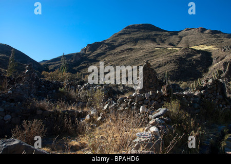Pre Inca ruins of the town of Uyo Uyo, near Chivay, Colca Canyon area ...