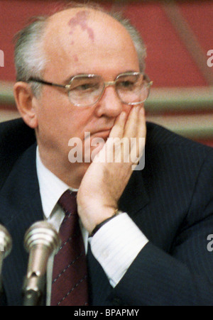 Former President of the Soviet Union Mikhail Gorbachev testifies in ...
