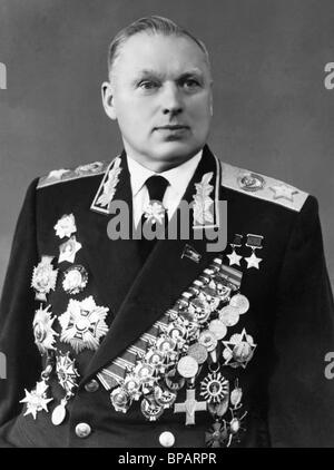 Marshal of the Soviet Union Konstantin Rokossovsky center talking to ...