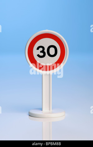 30 kph speed limit sign Stock Photo - Alamy
