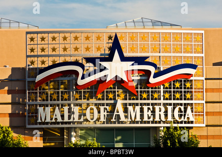 Shop signage at a shopping mall Stock Photo - Alamy