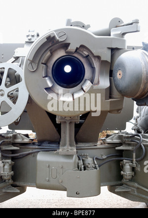 Shell of a Howitzer 155mm cannon Stock Photo - Alamy