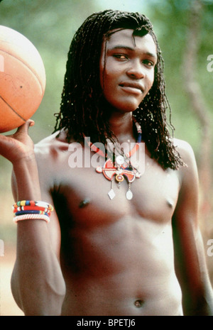 THE AIR UP THERE, Charles Gitonga Maina, Kevin Bacon, 1994. © Buena Stock Photo - Alamy