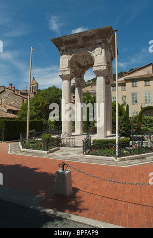 Monument aux Morts de Grasse (war memorial) on Rue Gazan in old town of ...