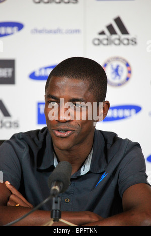 Brasilian footballer, RAMIRES makes his debut for the media at Chelsea ...