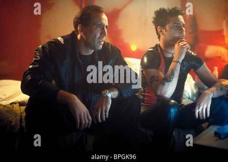 8MM (1999) NICOLAS CAGE, JOAQUIN PHOENIX 8MM 011 Stock Photo - Alamy