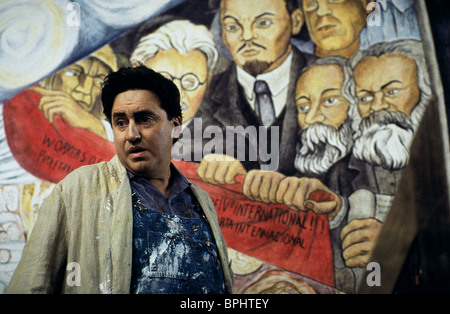 FRIDA ALFRED MOLINA as Diego Rivera, SALMA HAYEK as Frida Date Stock ...