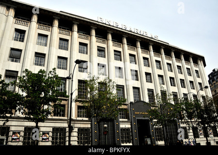 facade of the bnp paribas bank boulevard des moulins monte carlo monaco ...