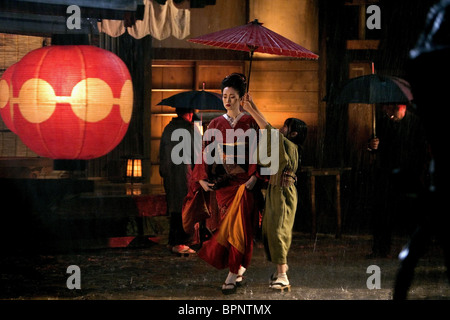 MEMOIRS OF A GEISHA Suzuka Ohgo, Gong Li Date: 2005 Stock Photo - Alamy