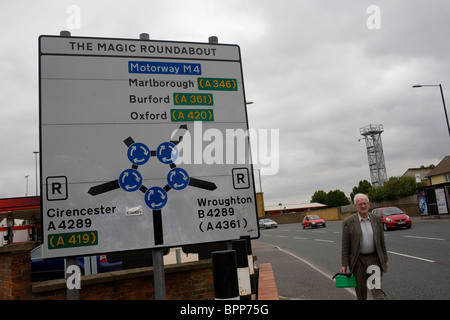 THE MAGIC ROUNDABOUT Stock Photo - Alamy