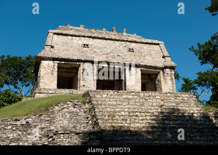 Temple of the sun, Maya ruins of Palenque, Mexico Stock Photo: 31226649 ...