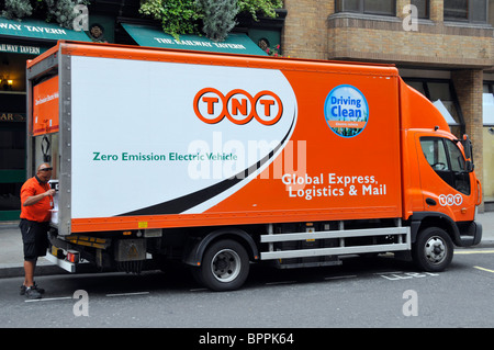 A TNT delivery van or lorry or truck parked on Castle Hill in front of ...