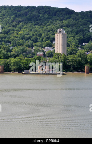Barge on the Ohio River between Cincinnati, Ohio and Constance ...