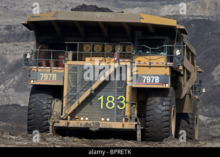 Albian Sands Oil Sands Mine, Fort McMurray, Canada Stock Photo - Alamy