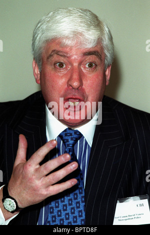 DAVID VENESS QPM ASSISTANT COMMISSIONER 22 March 2000 Stock Photo - Alamy