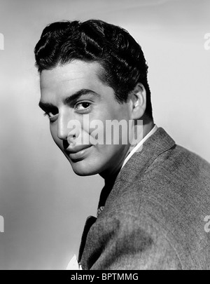 Victor Mature Actor 01 May 1958 **WARNING** This Photograph is for ...