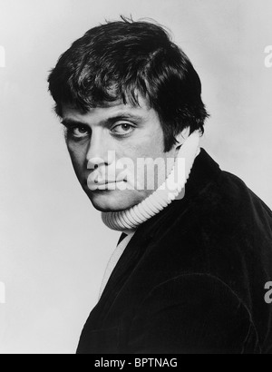 OLIVER REED ACTOR (1967 Stock Photo - Alamy