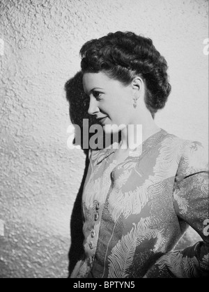 Phyllis Calvert Actress 01 May 1948 **WARNING** This Photograph is for ...