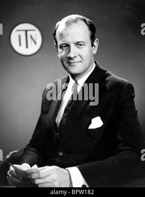 ANDREW GARDNER NEWSREADER (1960 Stock Photo - Alamy