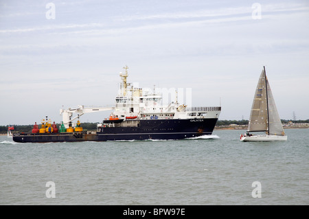 THV Galatea a Trinity House lighthouse & multi function tender ship ...