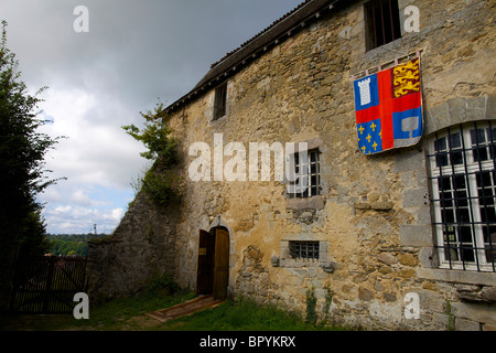 The Knights Hall at Chalus castle in France where the King of England ...