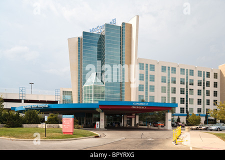 Riverside Methodist Hospital located in Columbus Ohio Stock Photo - Alamy