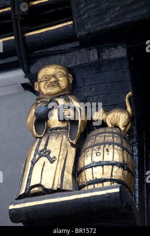 England, London, The Strand, The George Pub Stock Photo - Alamy