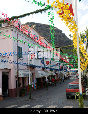 Portugal, Madeira, Ribeira Brava, street, roundabout, play of water ...