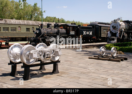 Steam locomotive at the Museo Nacional de los Ferrocarriles Mexicanos ...