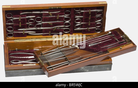 Surgical equipment from World War 1 Stock Photo - Alamy