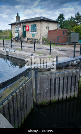 Baits Bite Lock, River Cam, Cambridge Stock Photo - Alamy