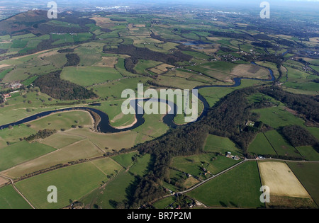 Aerial view of the River Severn winding its way through Leighton in ...
