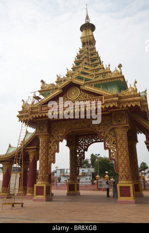 gate of the vipassana research institute, igatpuri Stock Photo - Alamy