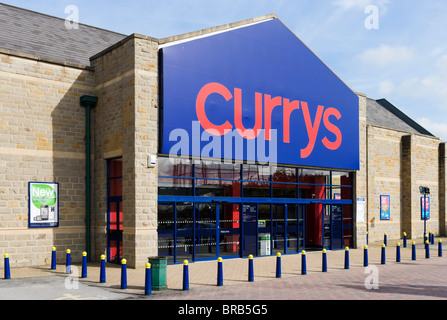 Currys electrical store front Stock Photo: 28434870 - Alamy