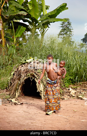 Baaka Pygmies, Dzanga Sangha Reserve, Central African Republic, Africa ...