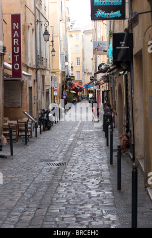 Aix-en-Provence street scene Stock Photo - Alamy