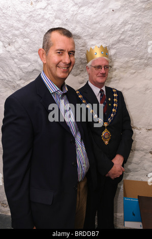 DUP MLA Edwin Poots (right) with party colleague Paul Girvin, sit ...