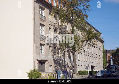 Berlin, German Resistance Memorial Center, Bendlerblock, memorial ...