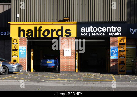 halfords autocentre garage service car cars garages repair MOT auto ...