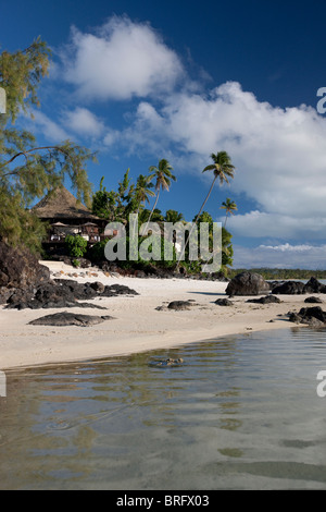 New Zealand, Cook Islands, Aitutaki, girls, flower garlands, smile ...