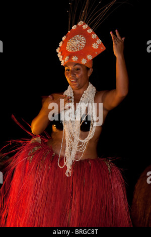 Polynesian dancers in Bora Bora, French Polynesia Stock Photo - Alamy