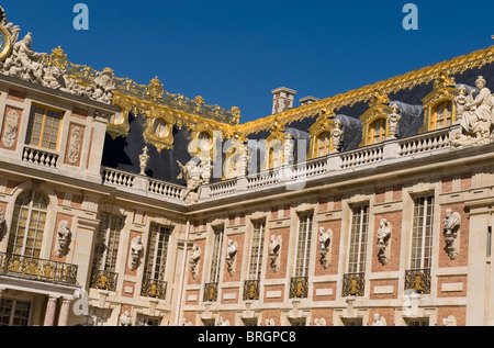 Versailles Palace golden roof detail Stock Photo - Alamy