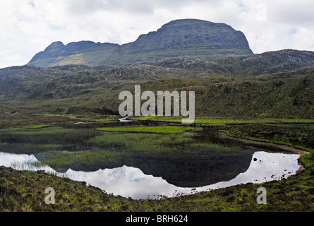 Caisteal Liath. Suilven, reflected in Lochan Buidhe. Inverpolly Nature ...